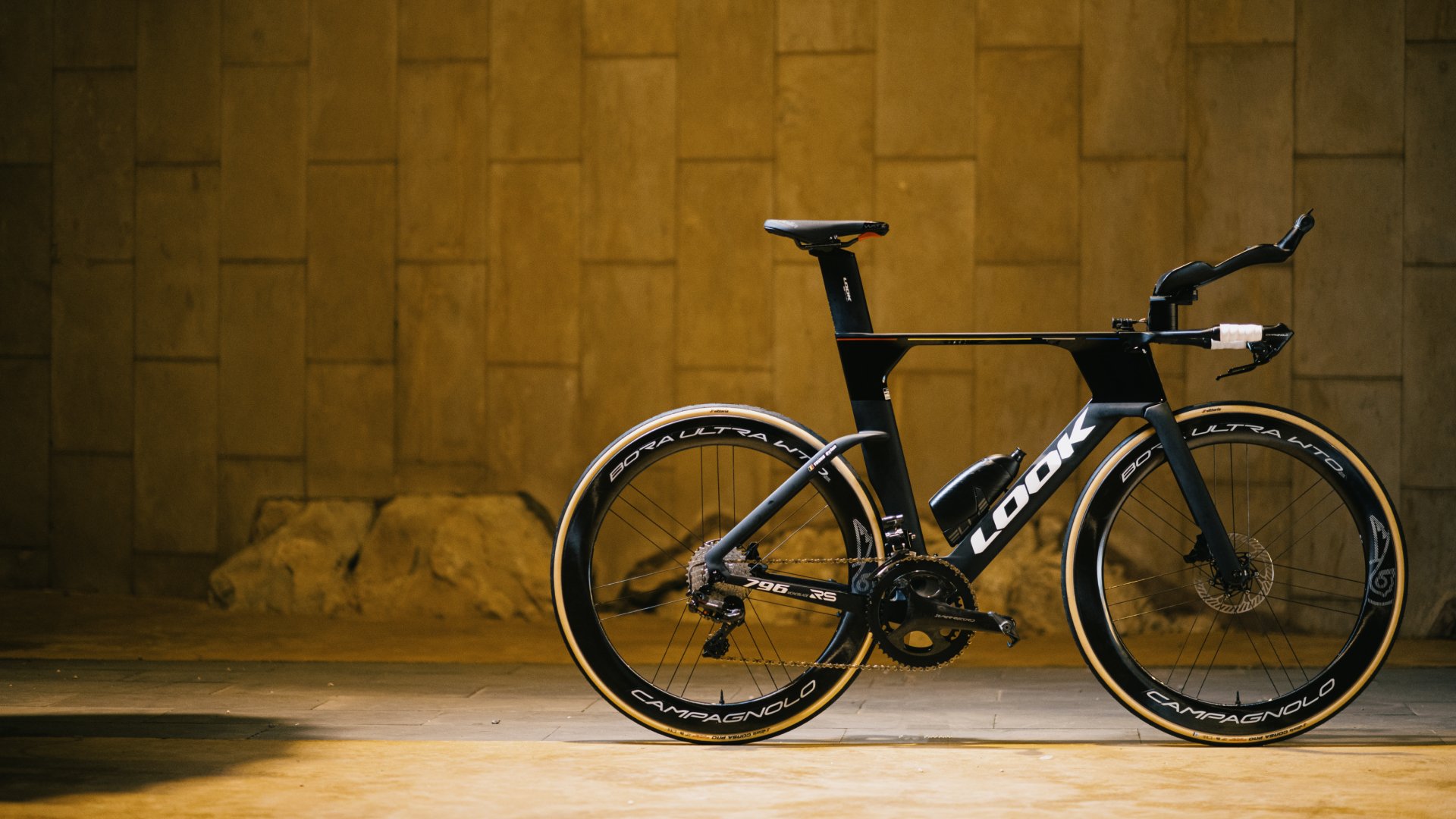 Look Cycle - Automatic pedals and carbon bikes